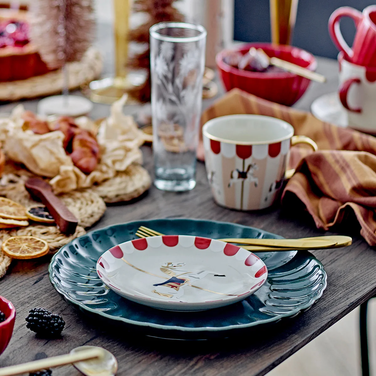 Merry-go-round Weihnachtstasse von Bloomingville | Connox